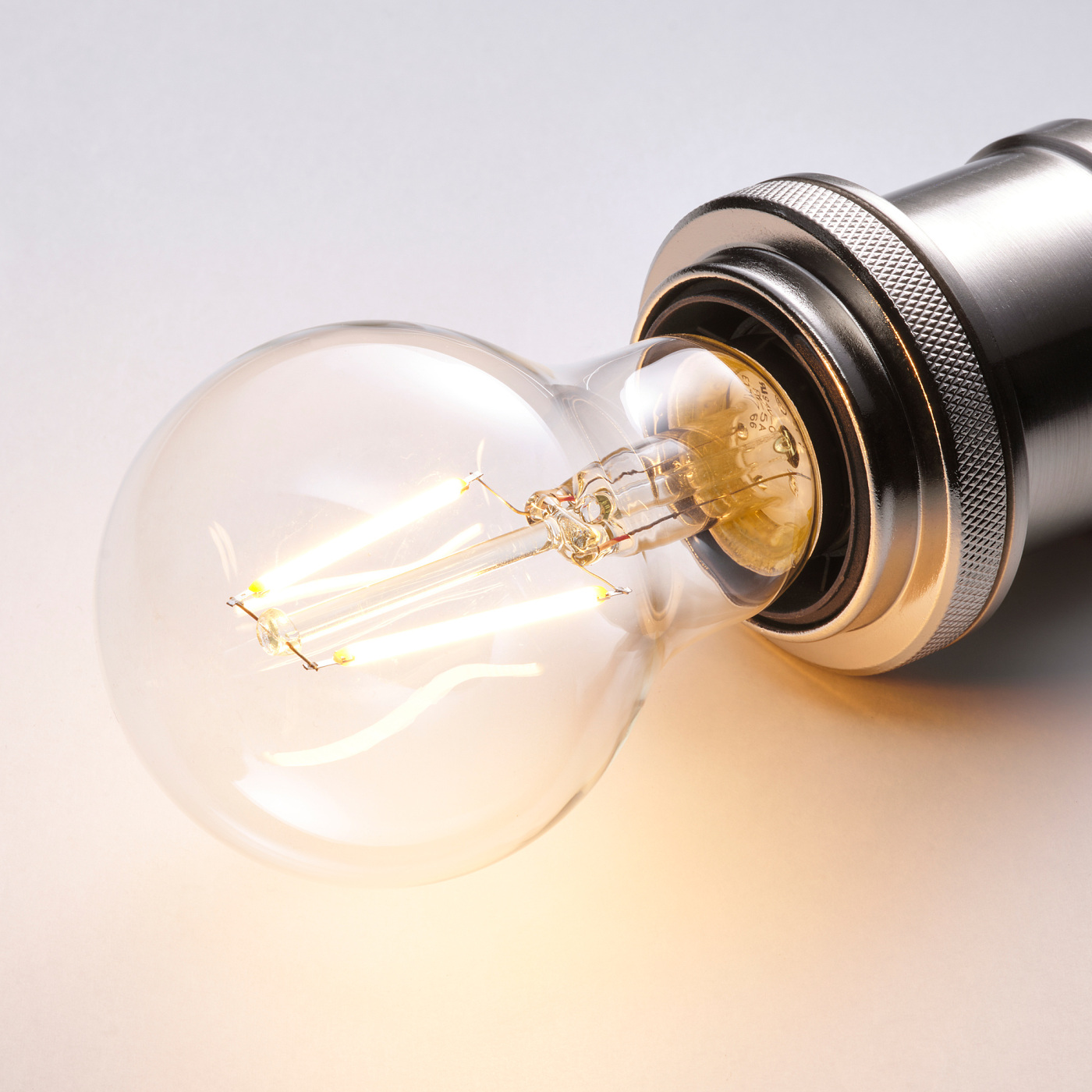 LUNNOM LED bulb E27 150 lumen globe clear - IKEA