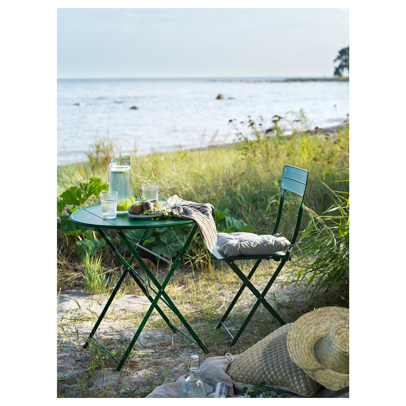 SUNDSÖ table, outdoor green - IKEA