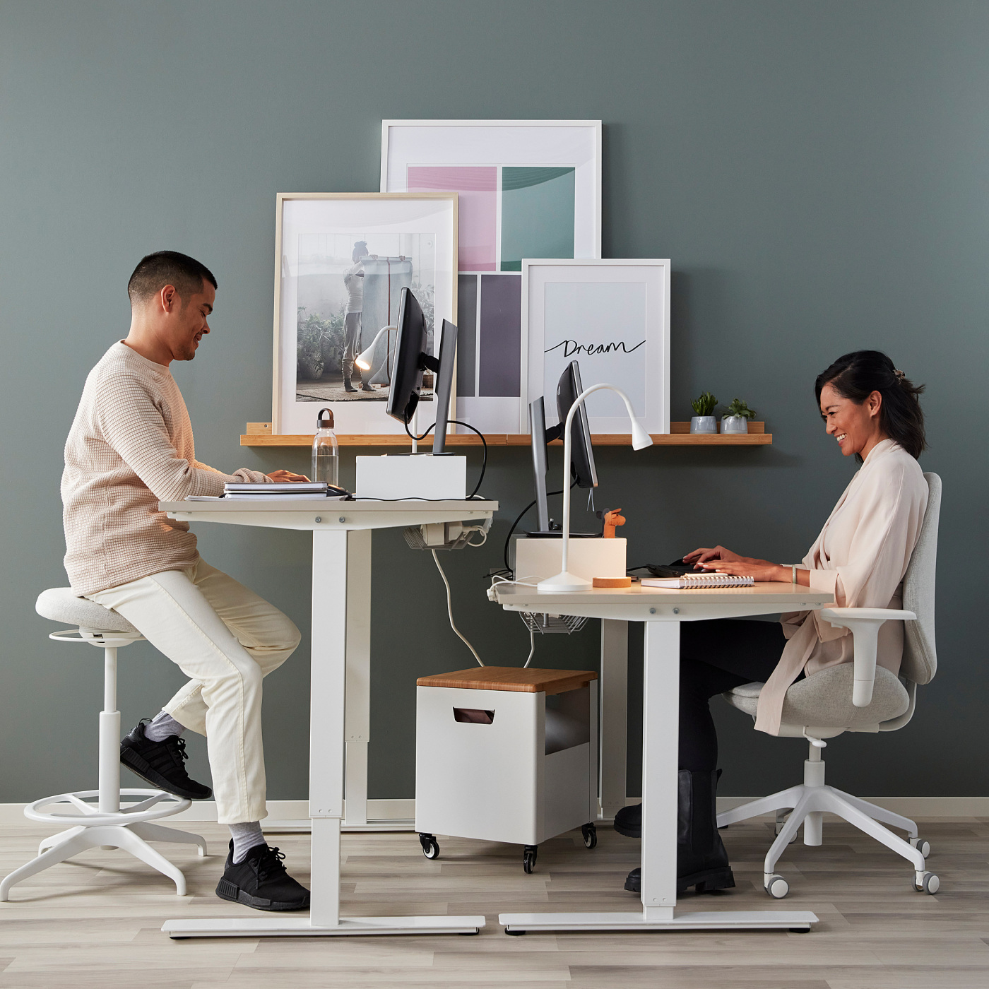 TROTTEN desk sit/stand beige/white - IKEA